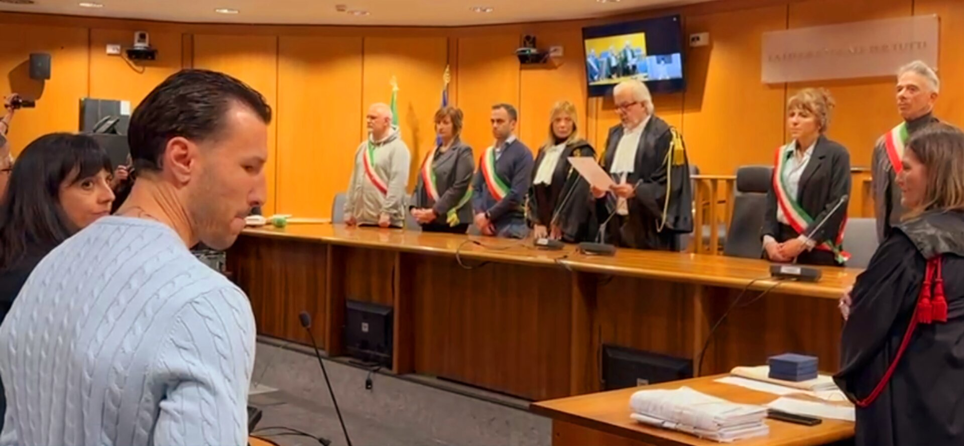 Omicidio Willy: Marco Bianchi condannato all'ergastolo, 28 anni al fratello Gabriele - Gold TV