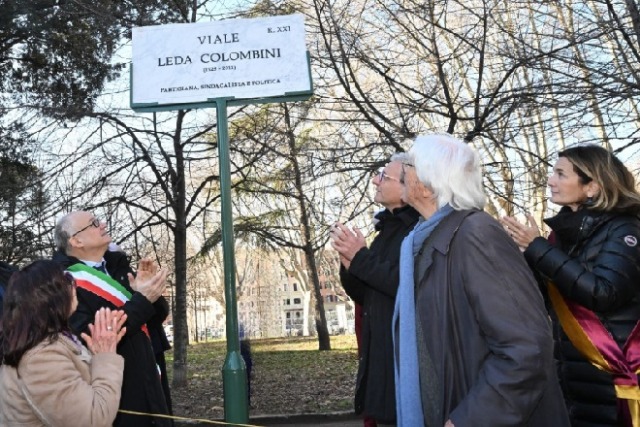Inaugurata la targa viale Leda Colombini - Gold TV